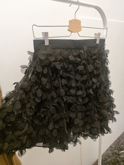 Unikatna brendirana suknja