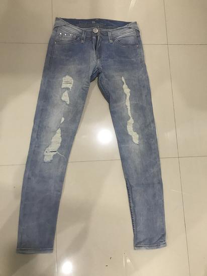 Levis boyfriend skinny fit farmerke velicina 25