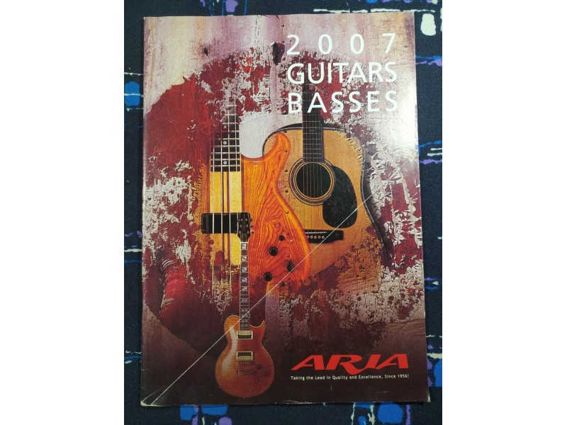 GUITARS BASSES 2007