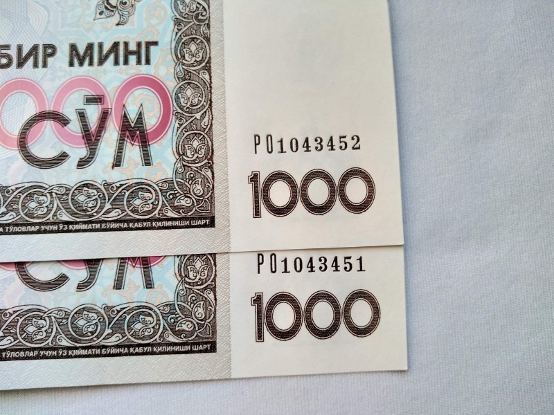 Uzbekistan 1.000 sum,2001 god.UNC,vezani broj