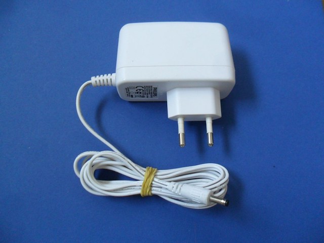 PHILIPS Strujni adapter (punjač) 5.9V 2400mA