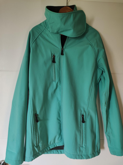 Tanka jakna, idealna za planinarenje, veličina L