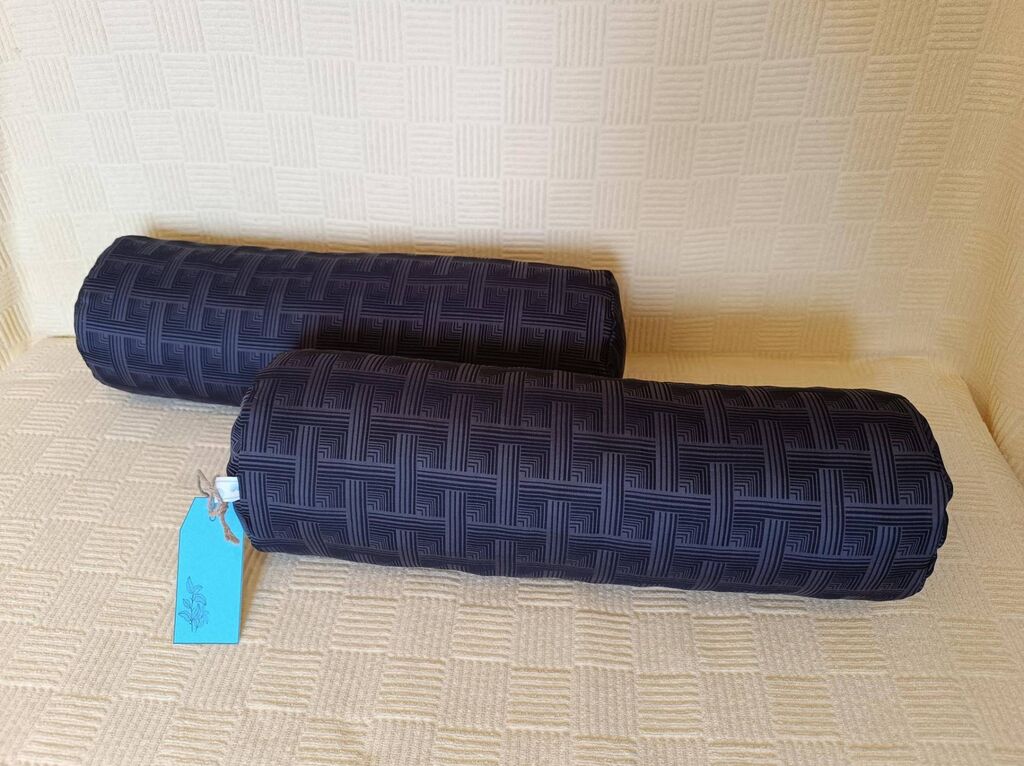 Dekorativni jastuk, bоја - Crna