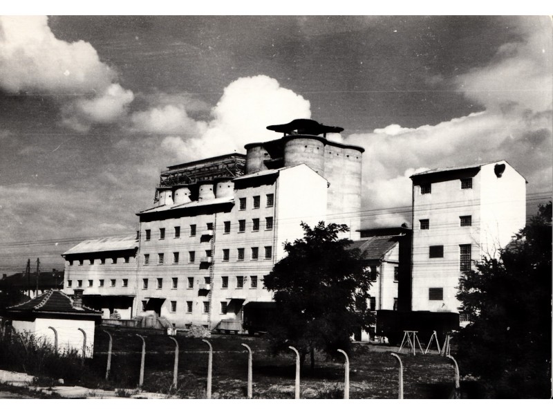KOSOVO POLJE , DVE RAZGLEDNICE