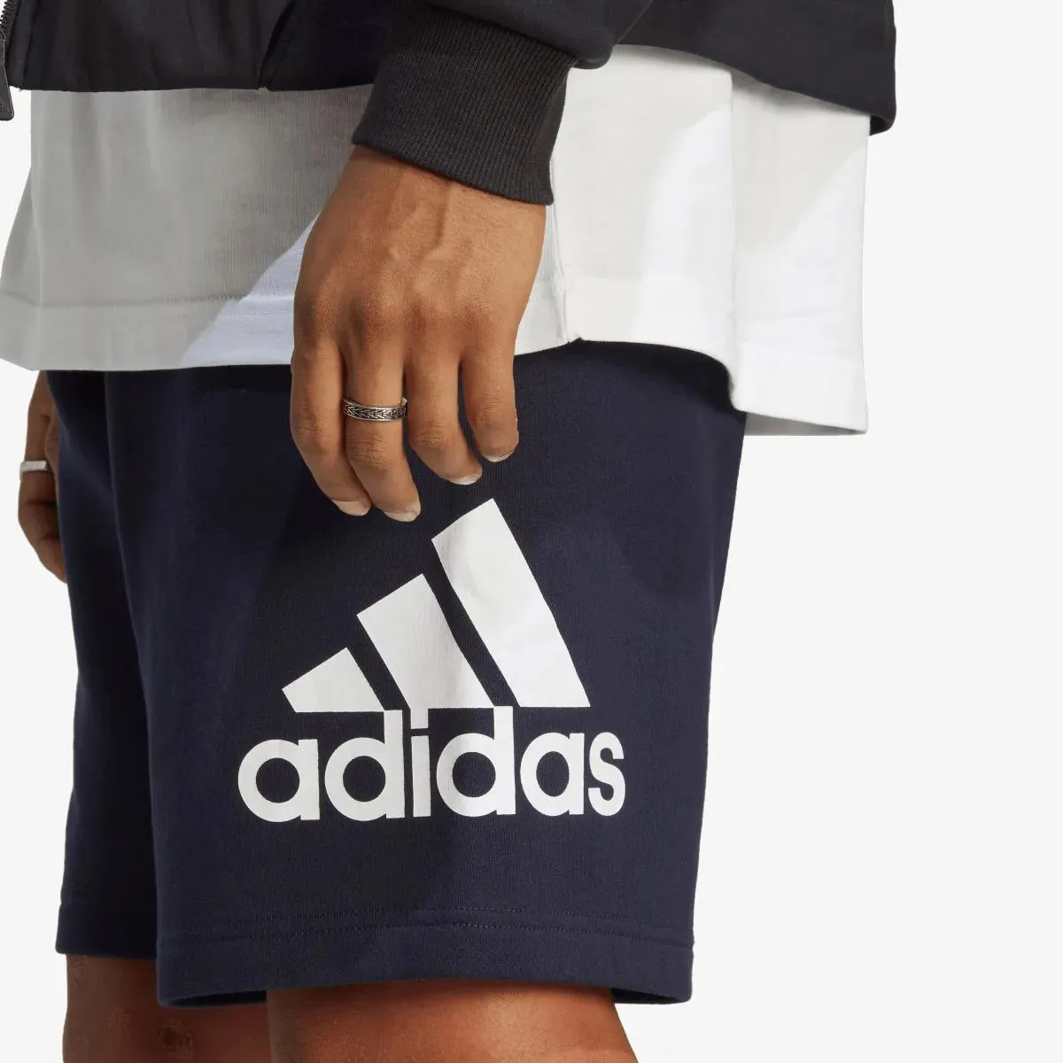 ADIDAS Šorc Essentials