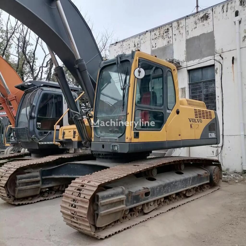 Volvo EC290BLC bager guseničar