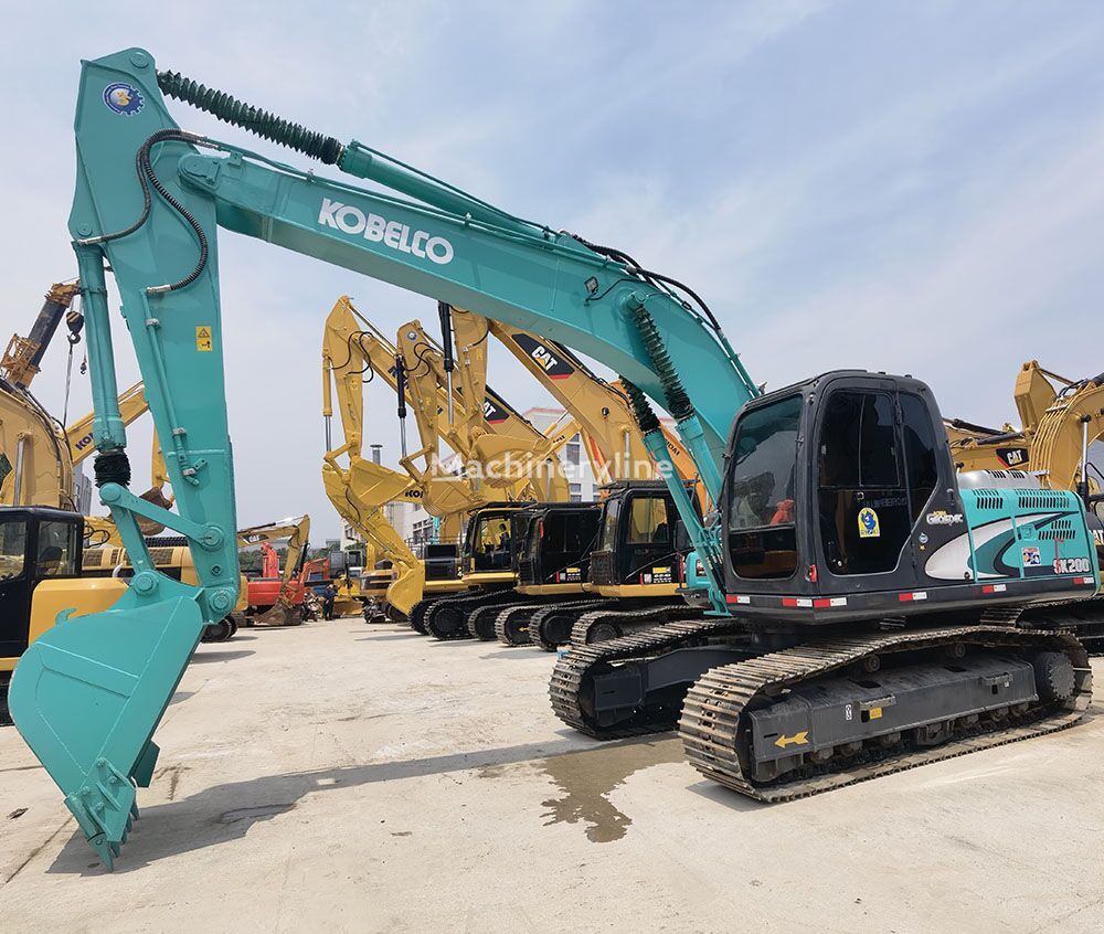 Kobelco SK200 bager guseničar