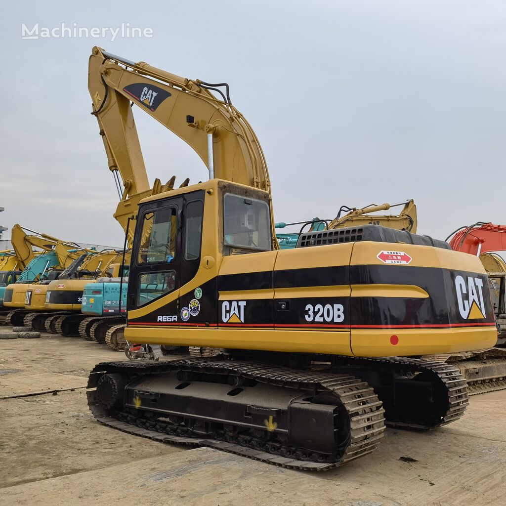 Caterpillar 320B bager guseničar