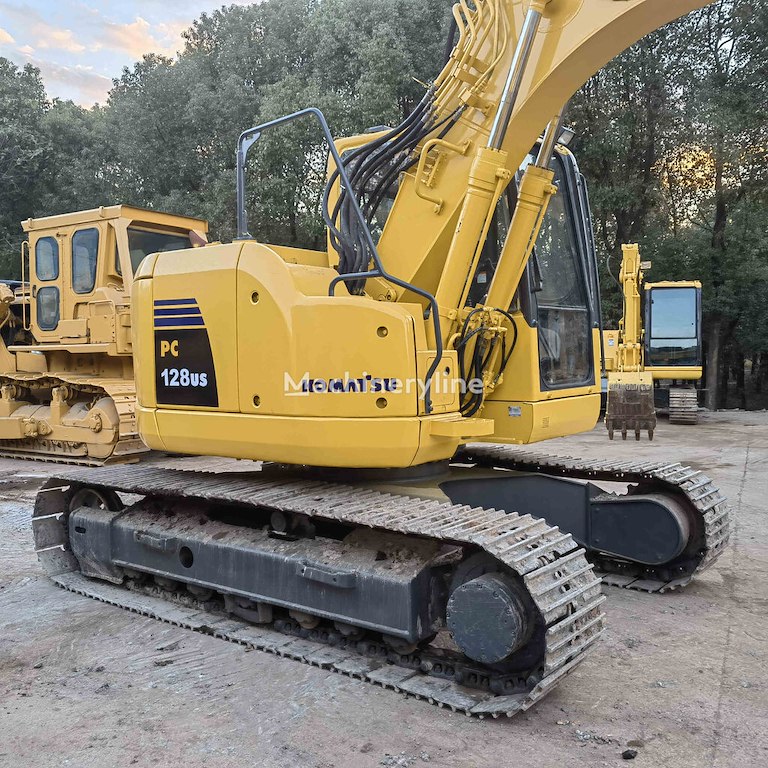 Komatsu PC128US bager guseničar