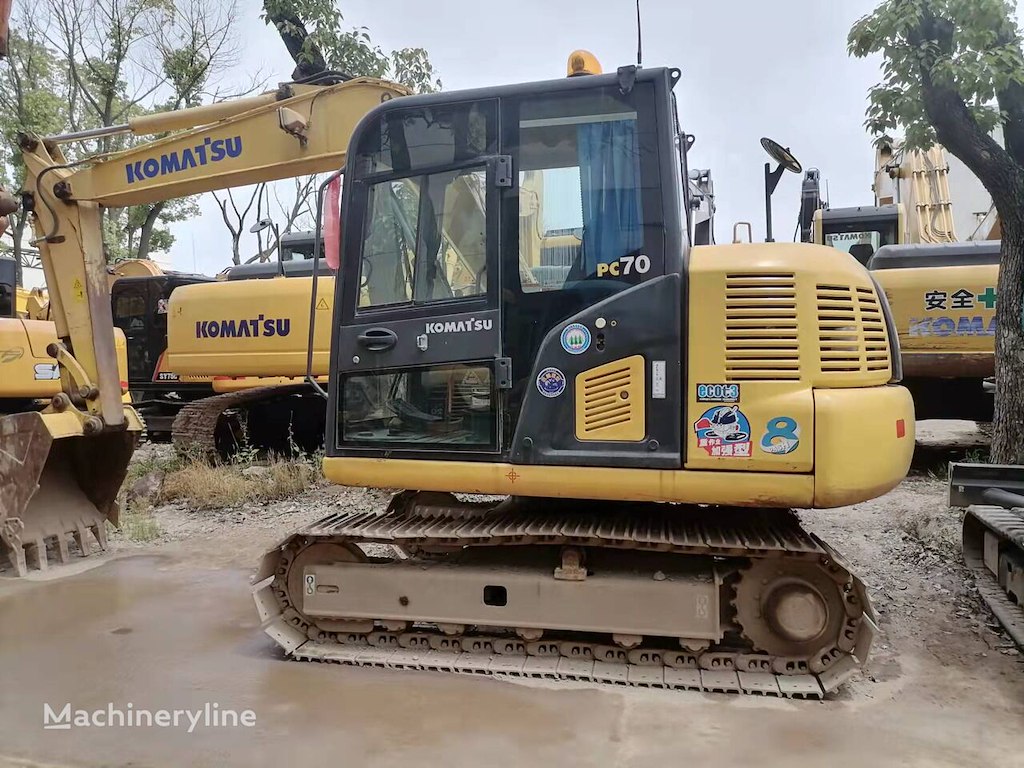 Komatsu PC70-8 bager guseničar