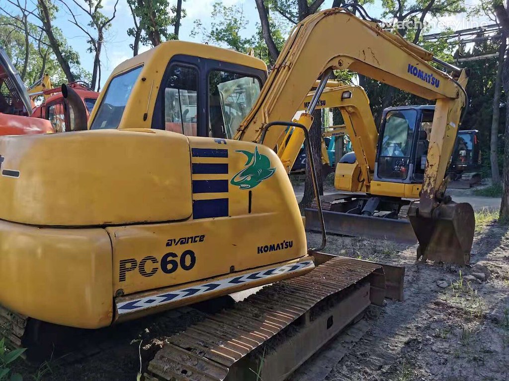 Komatsu PC60-7 bager guseničar