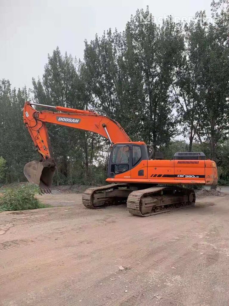 Doosan DX380 bager guseničar