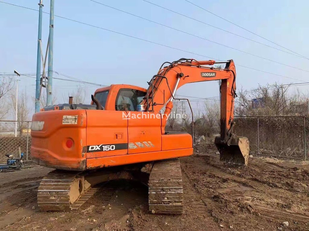 Doosan DX150 bager guseničar