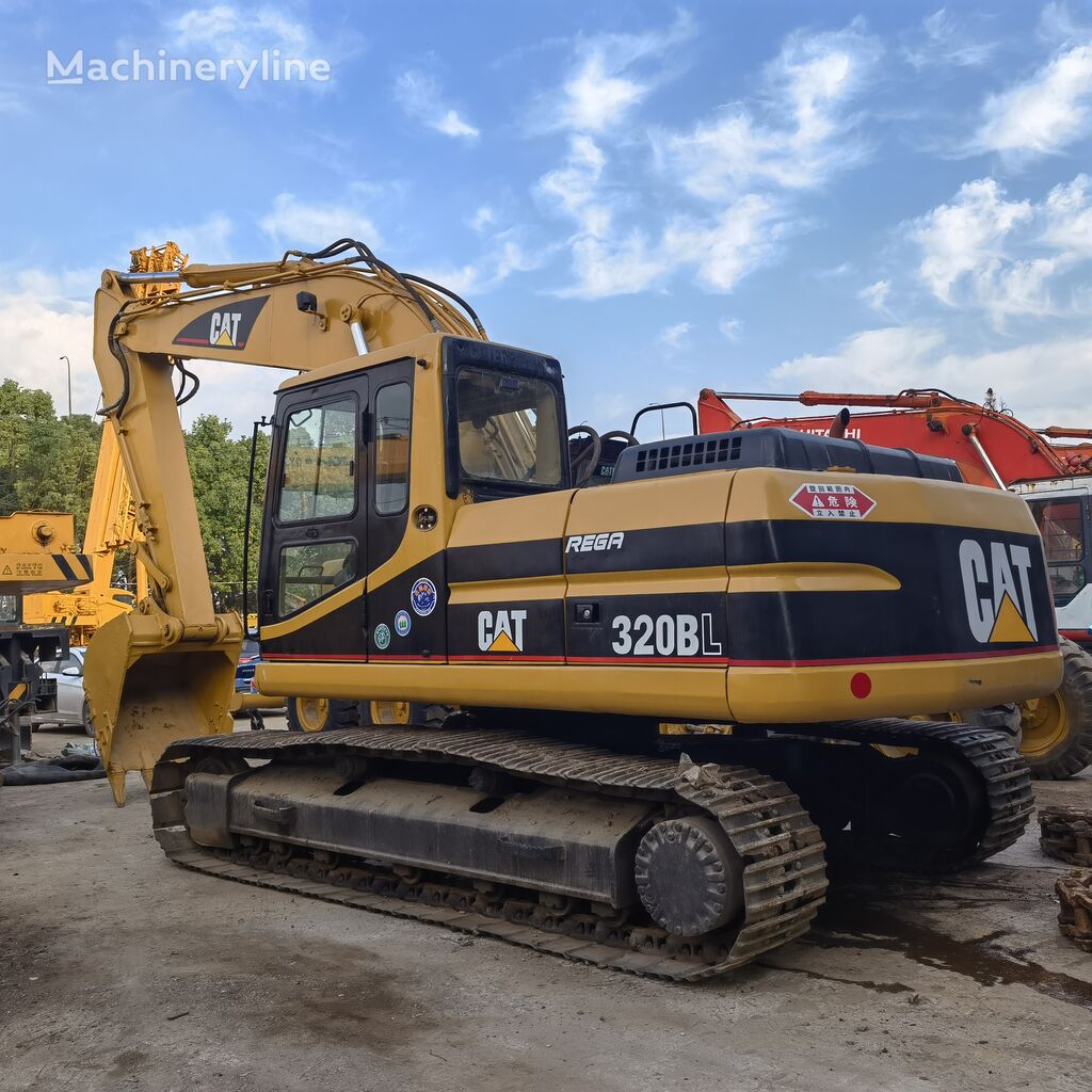 Caterpillar 320BL bager guseničar