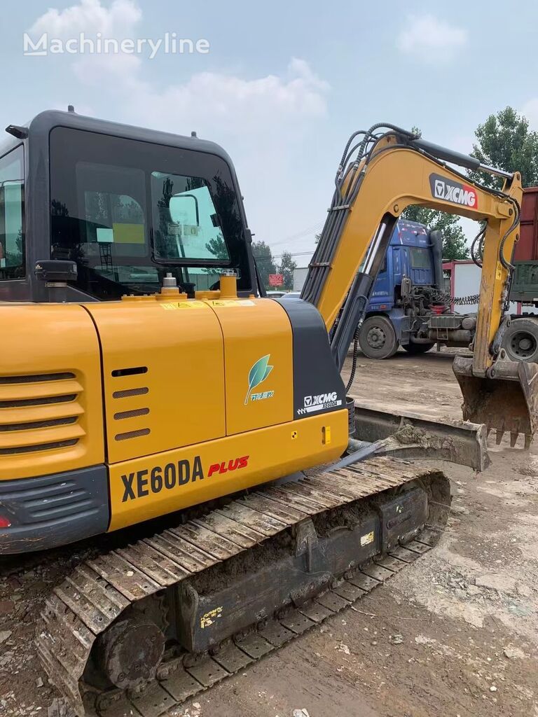 XCMG XE60DA bager guseničar