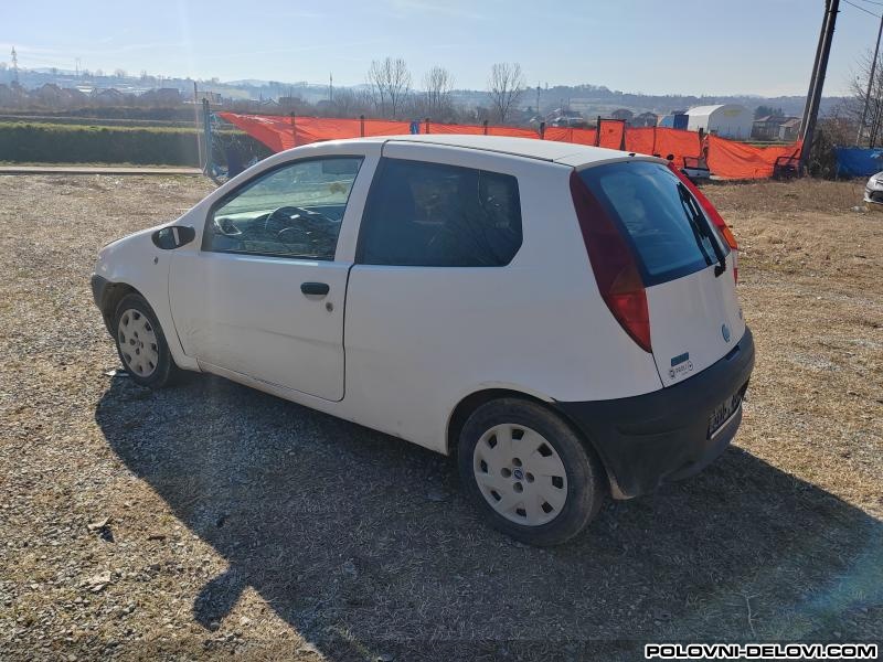 Fiat Punto 1.9 D Kompletan Auto U Delovima