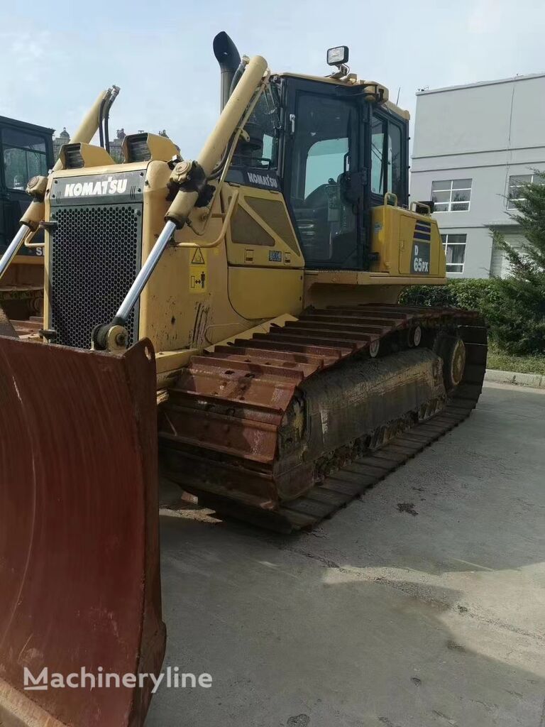 Komatsu D65PX buldožer