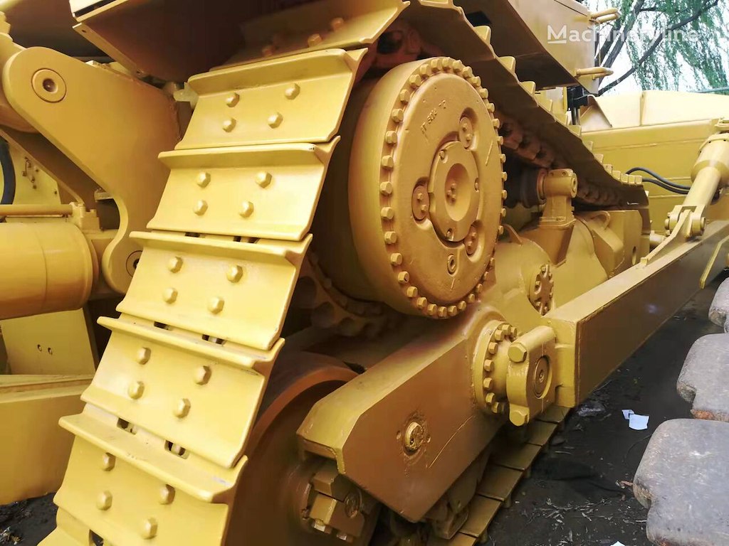 Caterpillar D8R buldožer