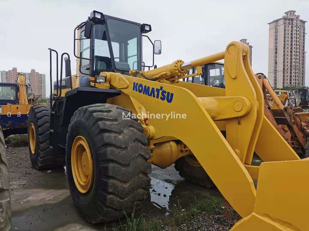 Komatsu WA470-3 prednji utovarivač