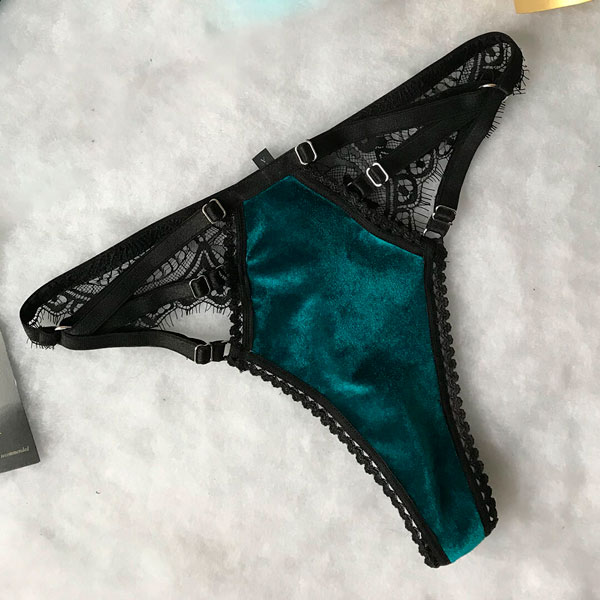 Evelyn Petron Green Velvet thongs