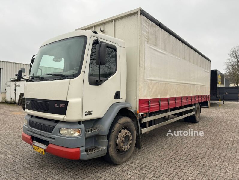 DAF 55 LF 180 / EURO 3 / MANUAL kamion sa klizna zavesa cerada