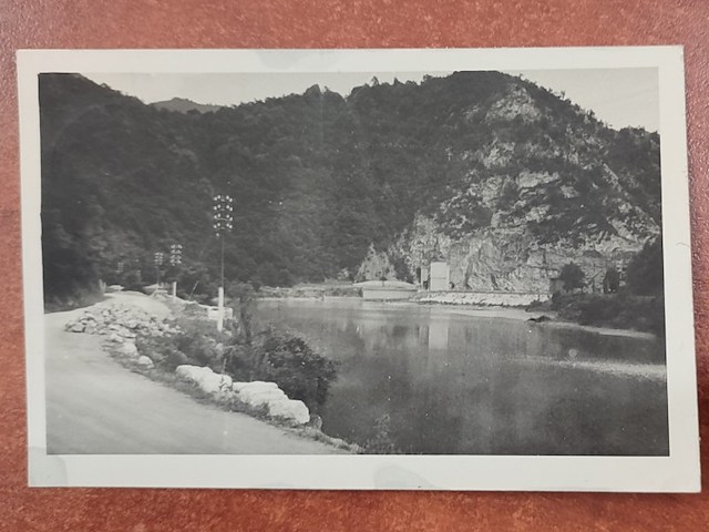 Razglednica Brana hidrocentrale u Ovčar banji