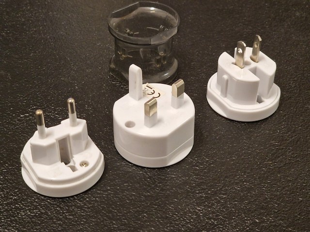 AC Travel Adapter svi nastavci za razne zemlje