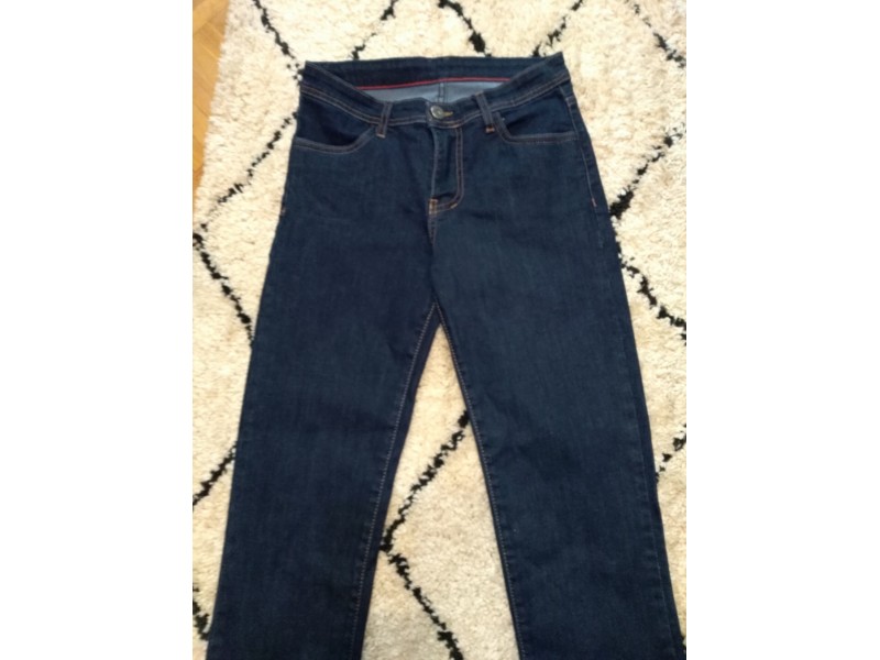 ODLICNE FARMERICE DENIM BR 28