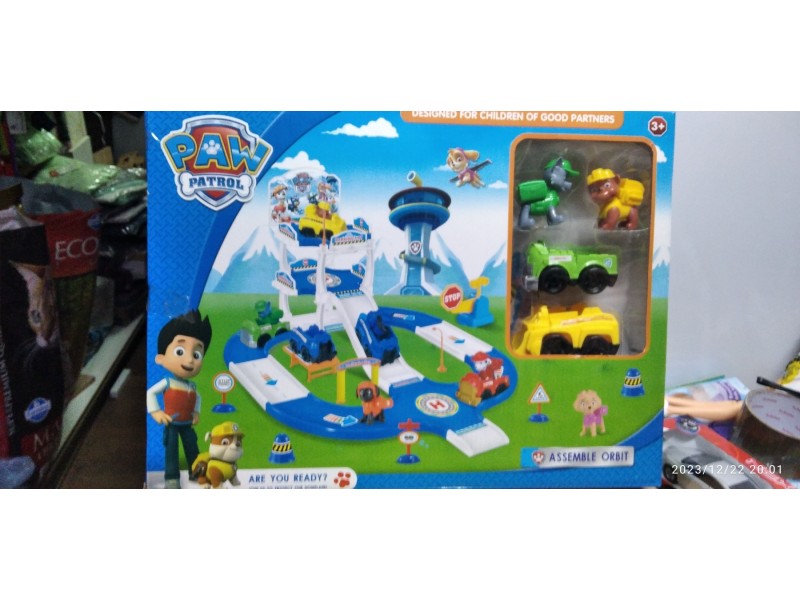 Paw patrol osmatracnica spust sa auticima