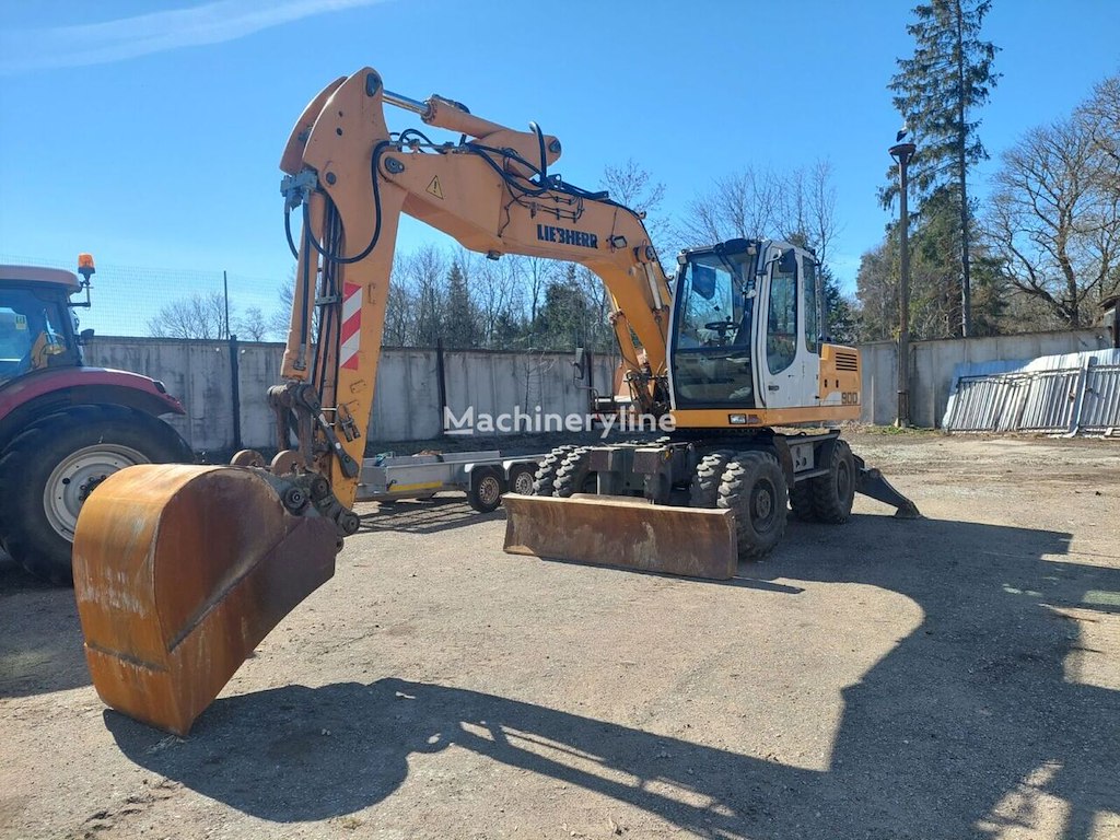 Liebherr A900C bager točkaš