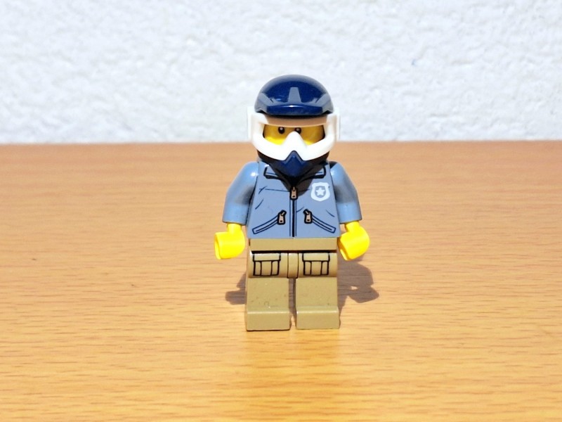 LEGO City Officer Male - Dirt Bike | Minifig cty0830