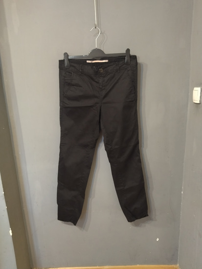 Bershka pantalone 40