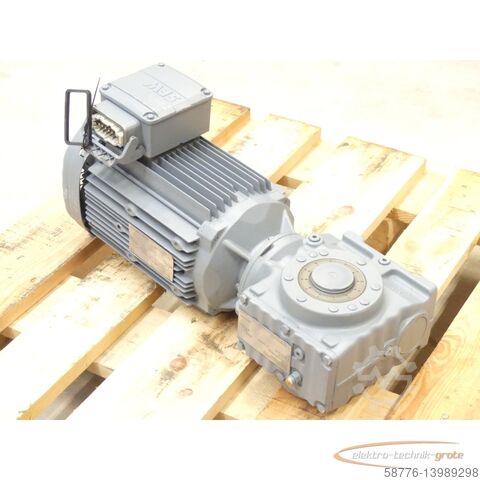 SEW-Eurodrive Motor
SEW-Eurodrive SA57 DRE100LC4/ASE1/TF Motor SN 01.7197488603.0001.15 + SA57/A