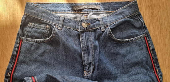 MomFit jeans br.28