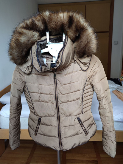 Zara jakna %%2999