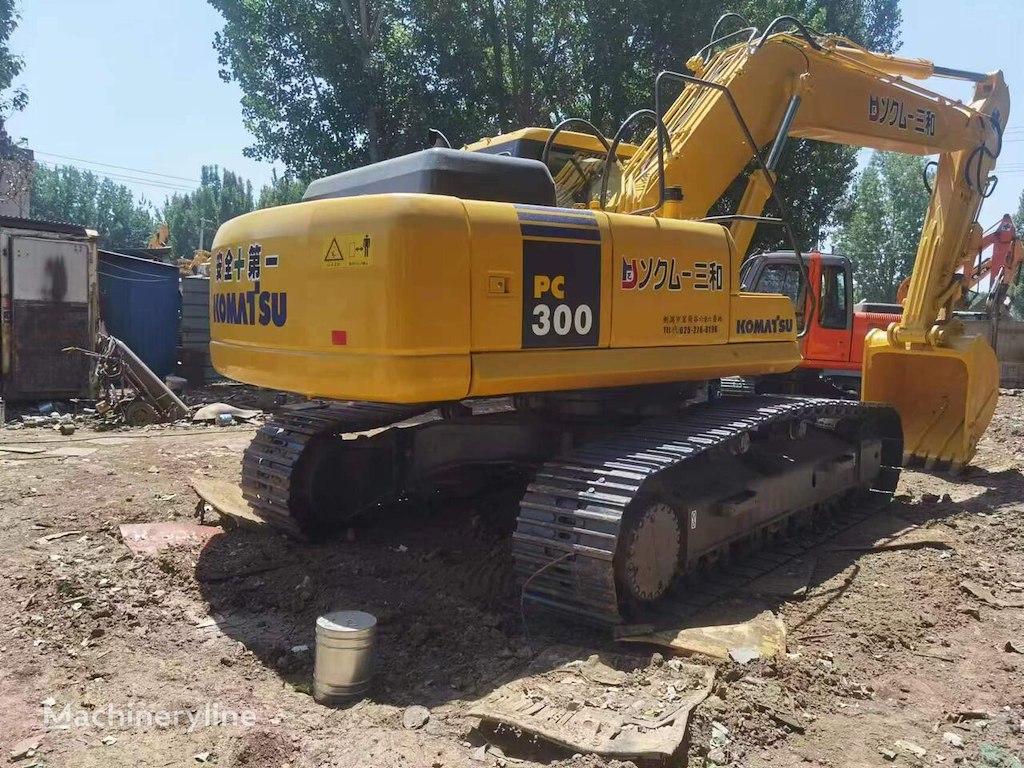 Komatsu PC300-7 bager guseničar