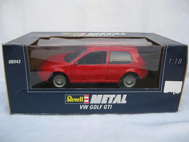 1:18 revell VW golf 4