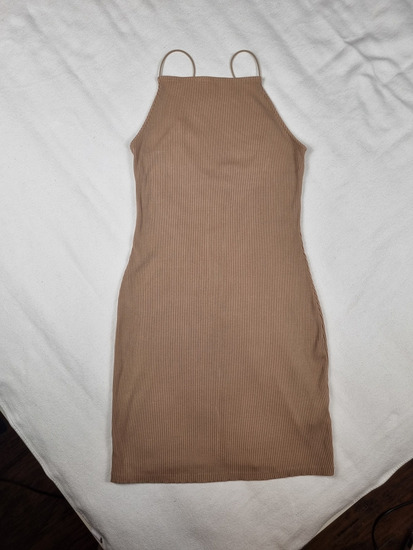 NOVA H&M spageti rebrasta haljina gola ledja