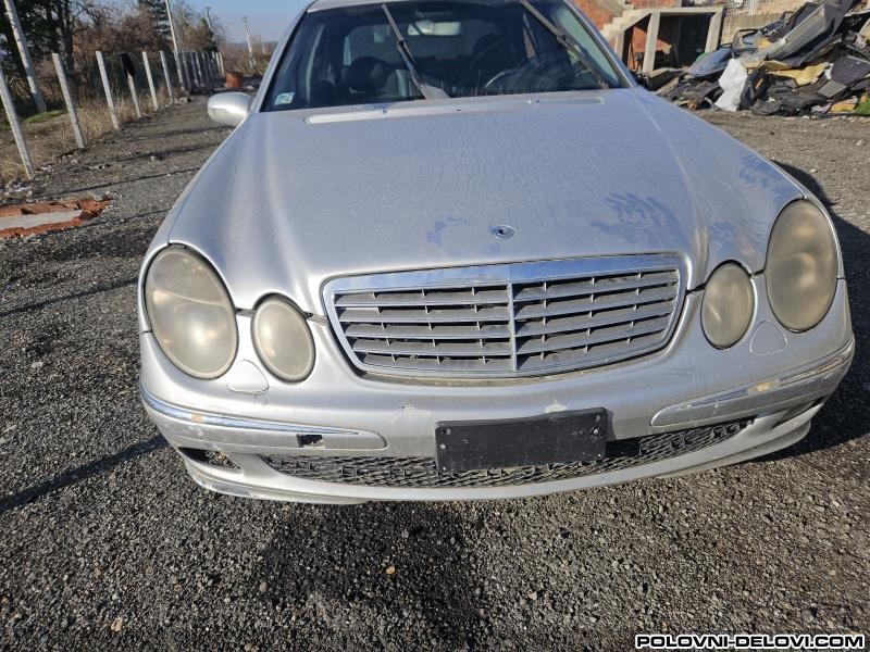 Mercedes E 200 E200 E220 E270 E320 Kompletan Auto U Delovima