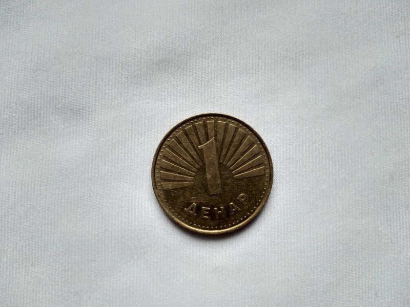 Makedonija 1 denar,2001 god.