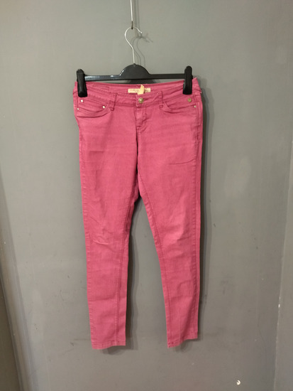 Bershka pantalone 36/38