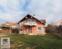 Kuća 205 m², 23,38 ari, Obrenovac, Zvečka – 185 000 € (POLUNAMEŠTENA)