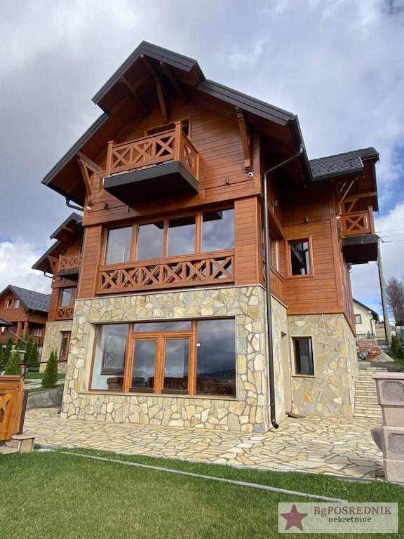 Zlatibor, Naselje Beverly Hills, Vlastimira Pavlovića, 164. 19m2