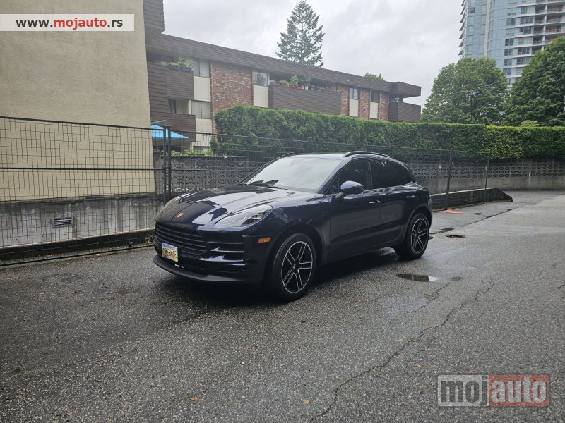 Porsche Macan Base