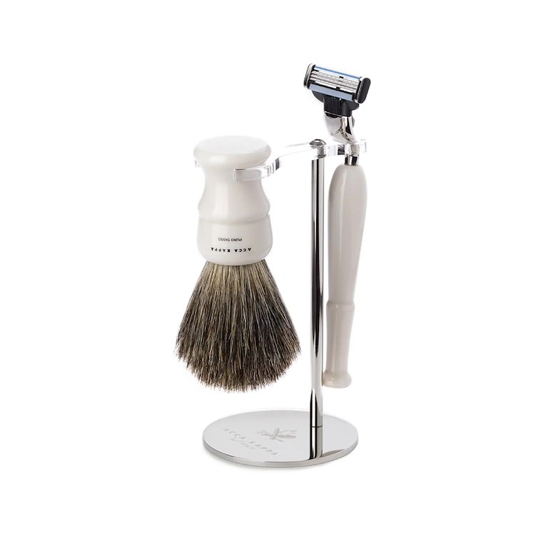 Acca Kappa Shaving Set Design Resina – Ivory – Pure Badger – Set četka za brijanje od čiste dlake jazavca i Mach 3
Acca Kappa Shaving Set Design Resina – Ivory – Pure Badger – Set četka za brijan...