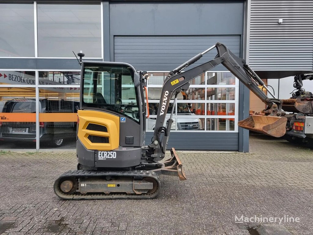 Volvo ECR 25DFL Graafmachine/ 2600 Uur/ Hydro. aansluiting/ 3 Bakken mini bager