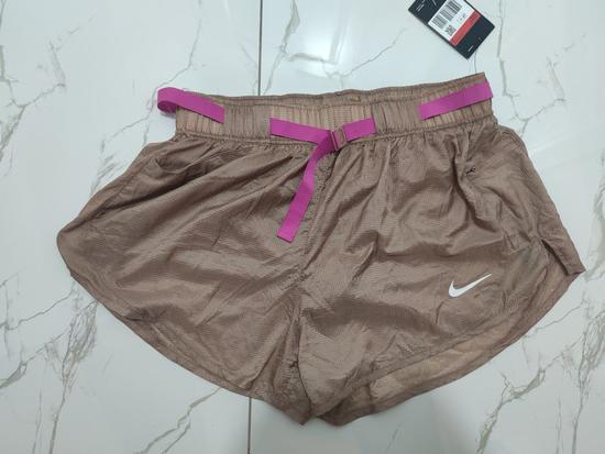 NOVO Nike krem šorts original SNIZ 1800