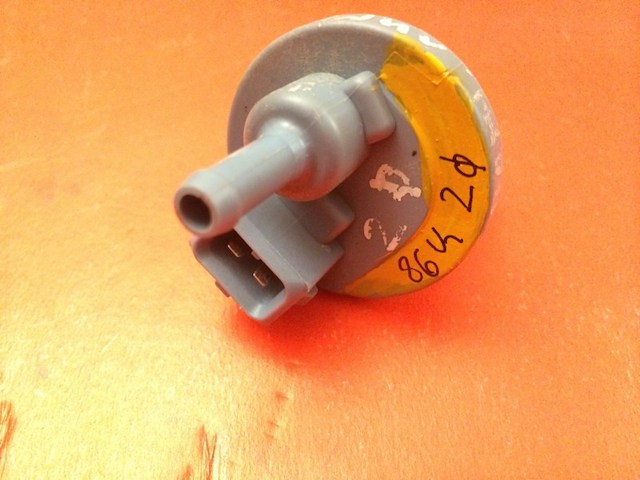 Solenoid vakum ventil za Volkswagen Polo 86c 2F