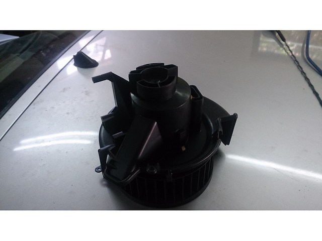 Opel Astra G ventilator kabine