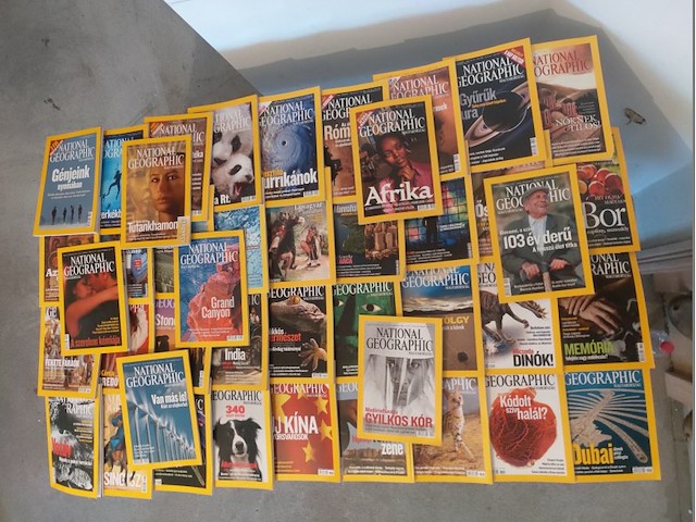 Set National geographic magazina, na mađarskom jeziku